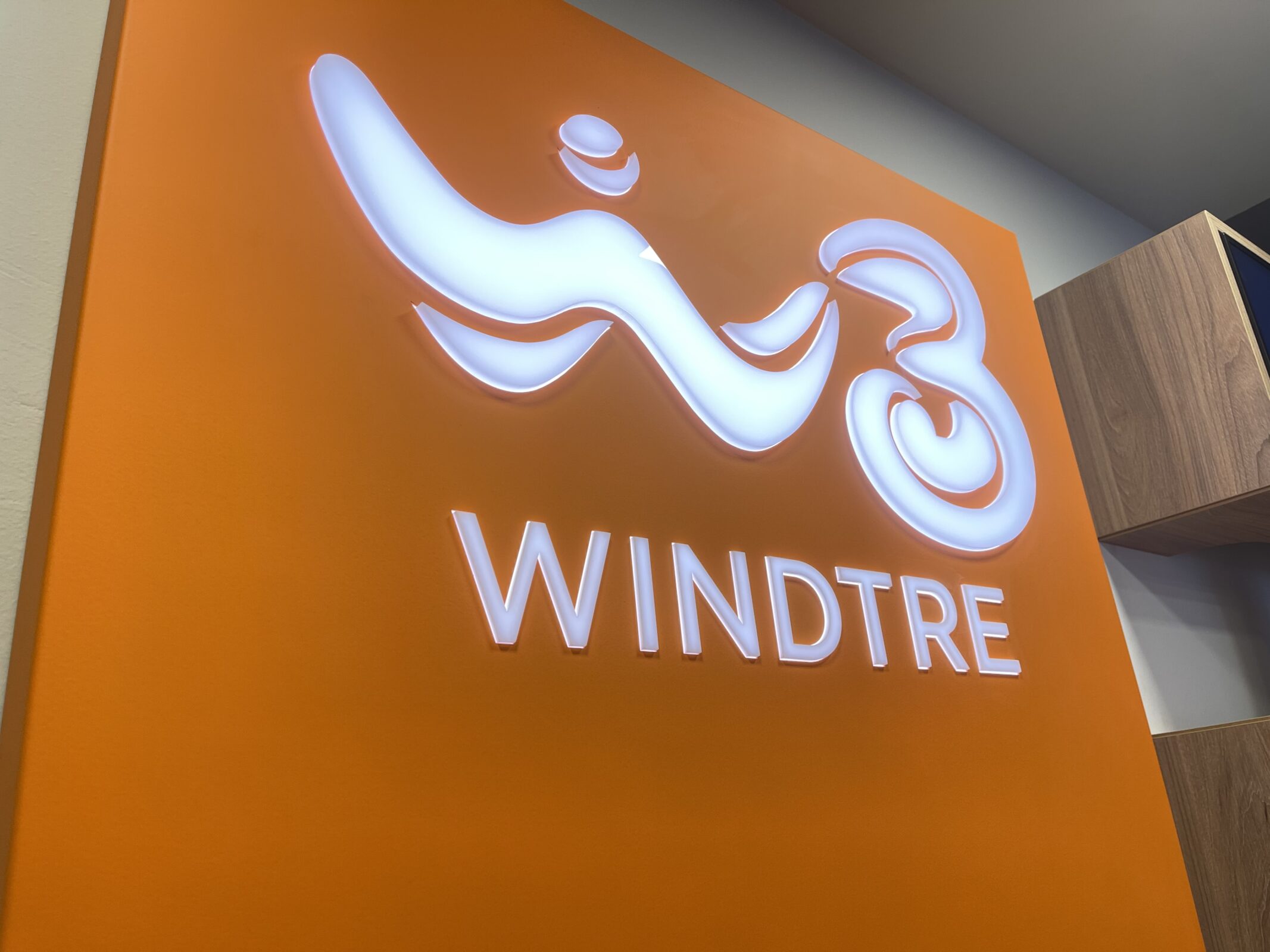 WINDTRE, CK Hutchison Group Telecom Italy Investments S.à r.l.
