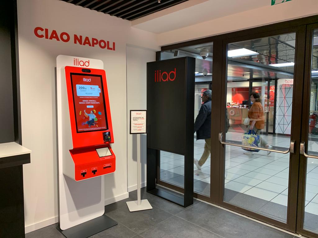 Napoli, il secondo Flagship Store iliad alla Stazione Centrale