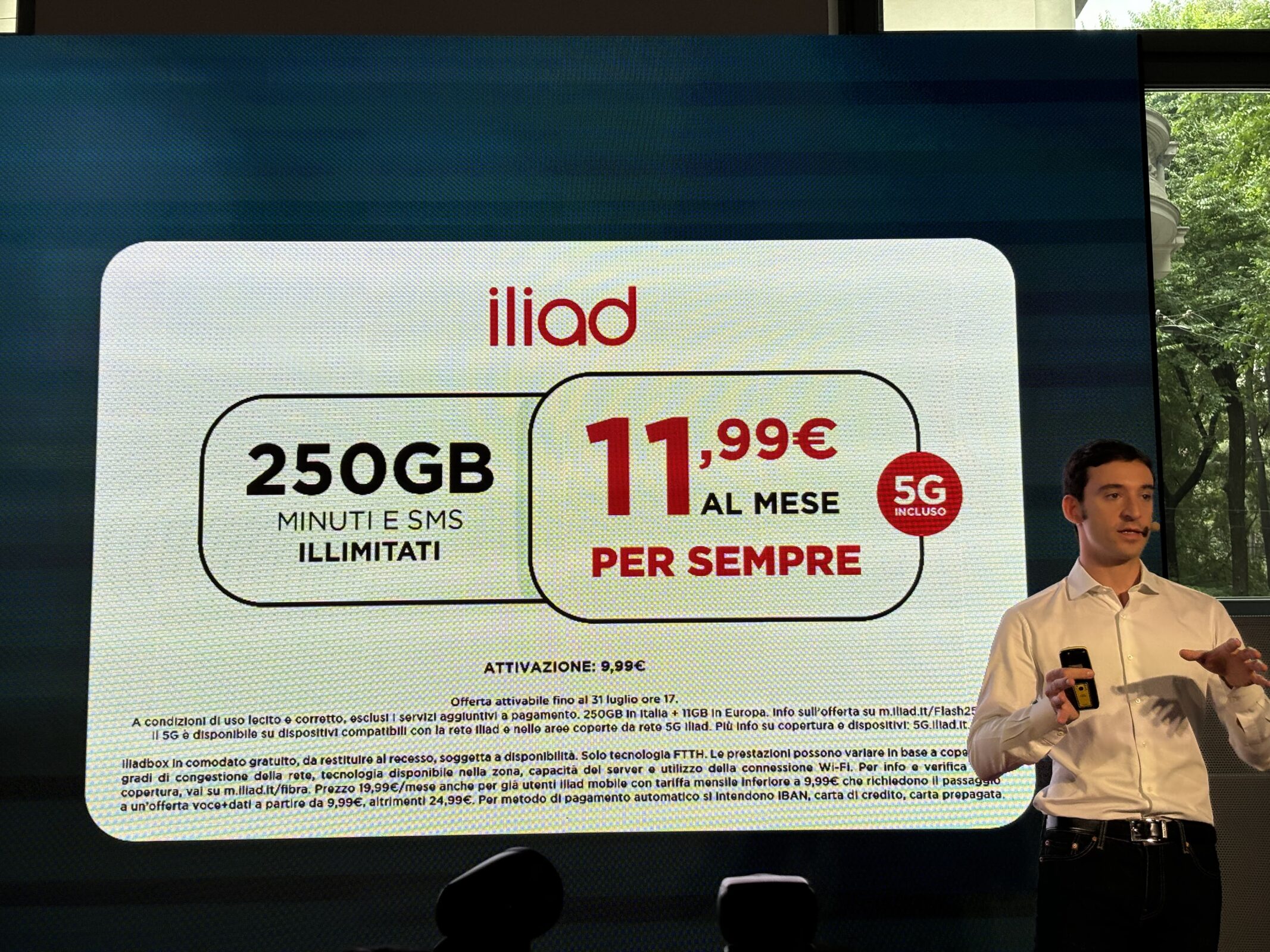 iliad spegne 6 candeline e regala nuove offerte più ricche